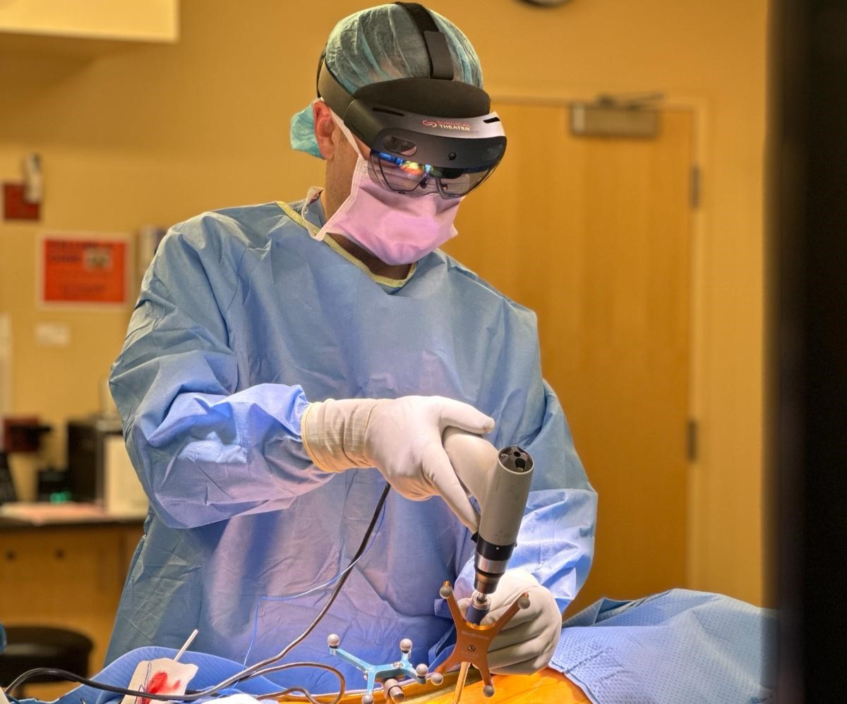 OrthoIndy Announces First Spine Surgery Utilizing Innovative XR ...